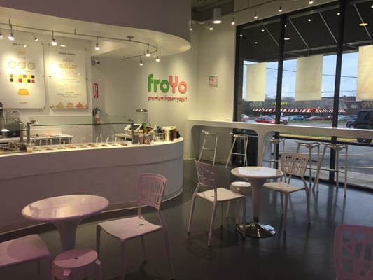 FROYO PREMIUM FROZEN YOGURT - Updated July 2024 - 20 Photos & 29 ...