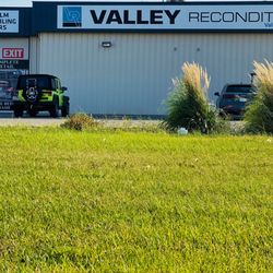 ADVANCED AUTO BODY & GLASS - 28 Photos - 2220 Main Ave E, West Fargo ...