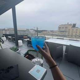 ELLIPSE ROOFTOP BAR - Updated July 2025 - 79 Photos & 48 Reviews - 1522 ...