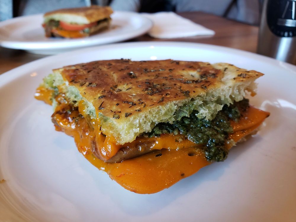 EMPIRE ROASTERS & RECORDS - 3829 S Edmunds St, Seattle, Washington ...