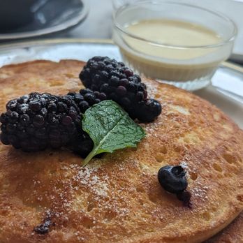 BEN PARIS - 1152 Photos & 503 Reviews - 130 Pike St, Seattle ...