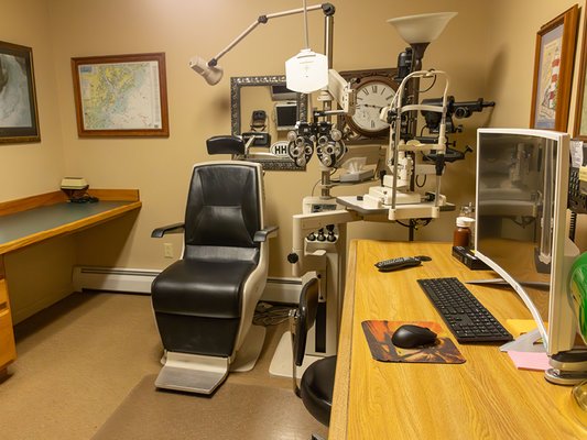 ROBERTS EYECARE ASSOCIATES - Updated December 2025 - 15 Photos - 75 ...