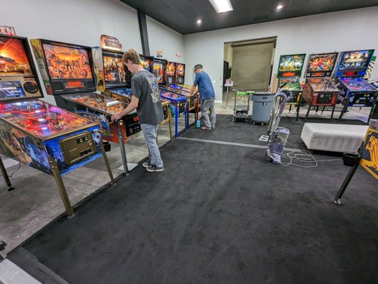 CAPTAIN’S AUCTION WAREHOUSE - Updated December 2025 - 39 Photos & 29 ...