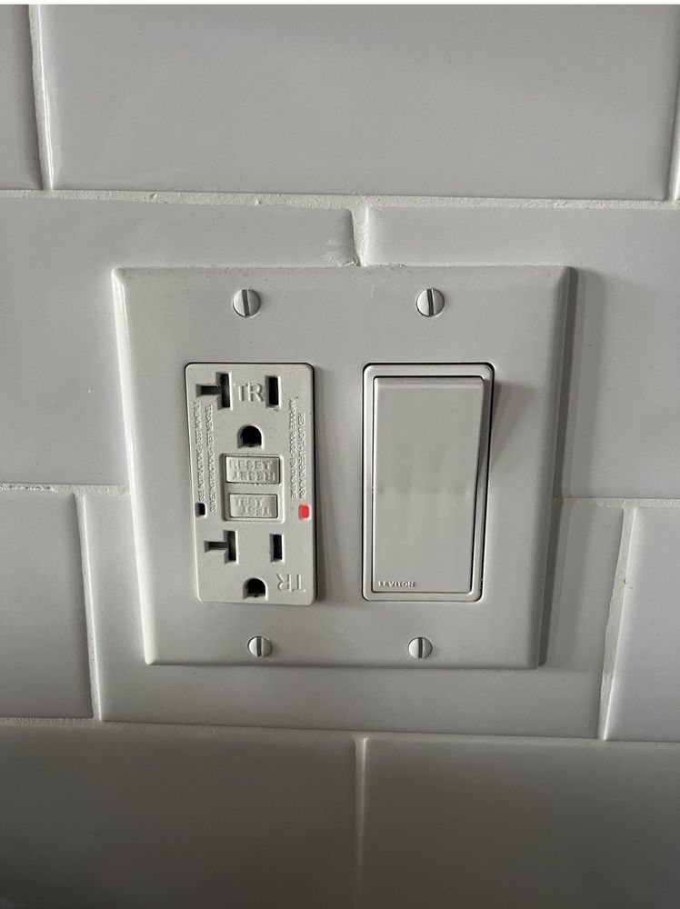 THE BELVEDERE APARTMENTS - Updated May 2024 - 199 Roehampton Avenue ...