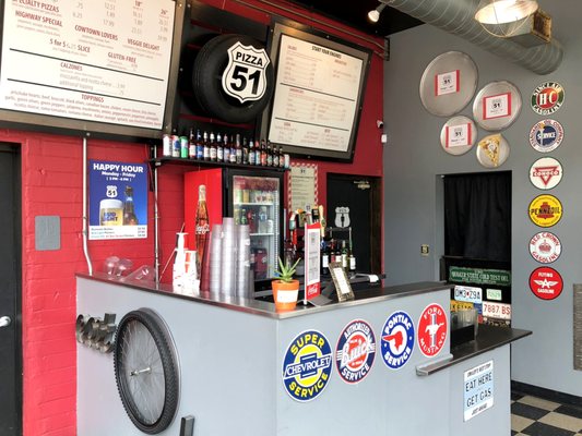 PIZZA 51 - 67 Photos & 133 Reviews - 5060 Oak St, Kansas City, Missouri ...