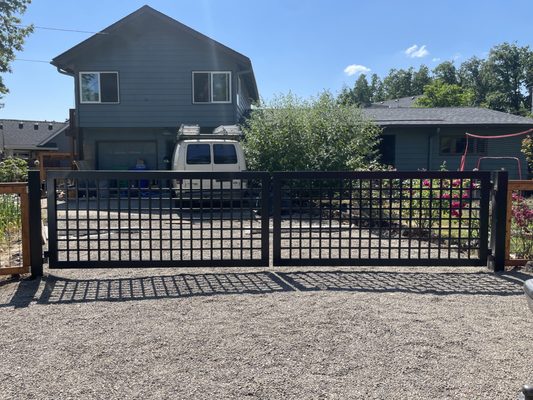 PNW GATES & FENCE - Updated December 2025 - 47 Photos - Portland ...