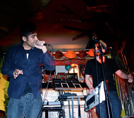 FAVELA CHIC - Updated October 2025 - 77 Photos & 76 Reviews - 18 rue du ...