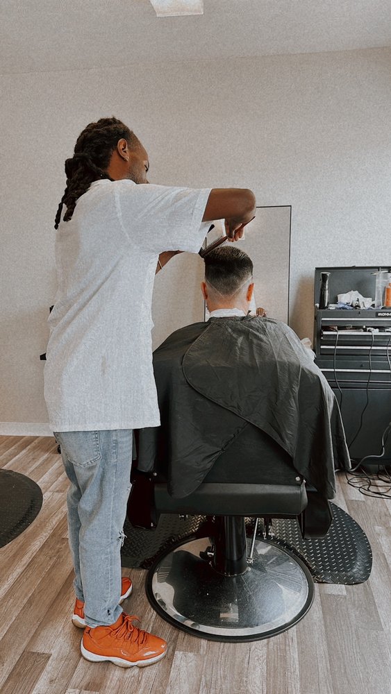 VIP BARBER SHOP - Updated October 2025 - 3485 Deltona Blvd, Spring Hill ...