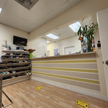 CHRISTOPHER CHOW DPM - Updated December 2025 - 136- 20 Maple Ave ...