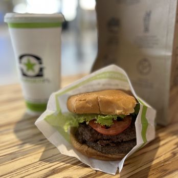 BURGERFI - Updated April 2024 - 11 Photos & 23 Reviews - Terminal A - 6 ...