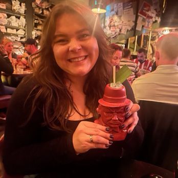 CAHOOTS BAR - Updated October 2025 - 446 Photos & 147 Reviews - 13 ...