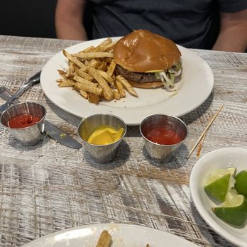 LOCAL TABLE - Updated July 2024 - 699 Photos & 650 Reviews - 24033 ...