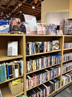 SMOKY HILL LIBRARY - Updated December 2025 - 61 Photos & 48 Reviews ...