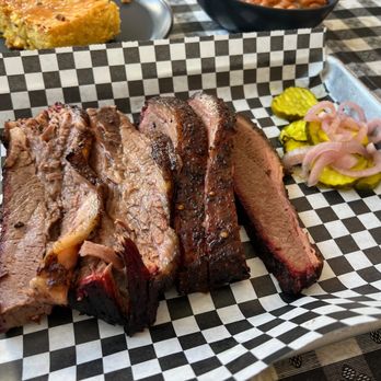 THE SMOKE POINT BBQ AND PROVISIONS - Updated May 2024 - 216 Photos ...