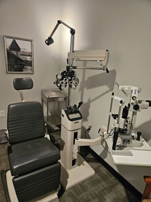BARNET DULANEY PERKINS EYE CENTER - Updated November 2025 - 20 Photos ...