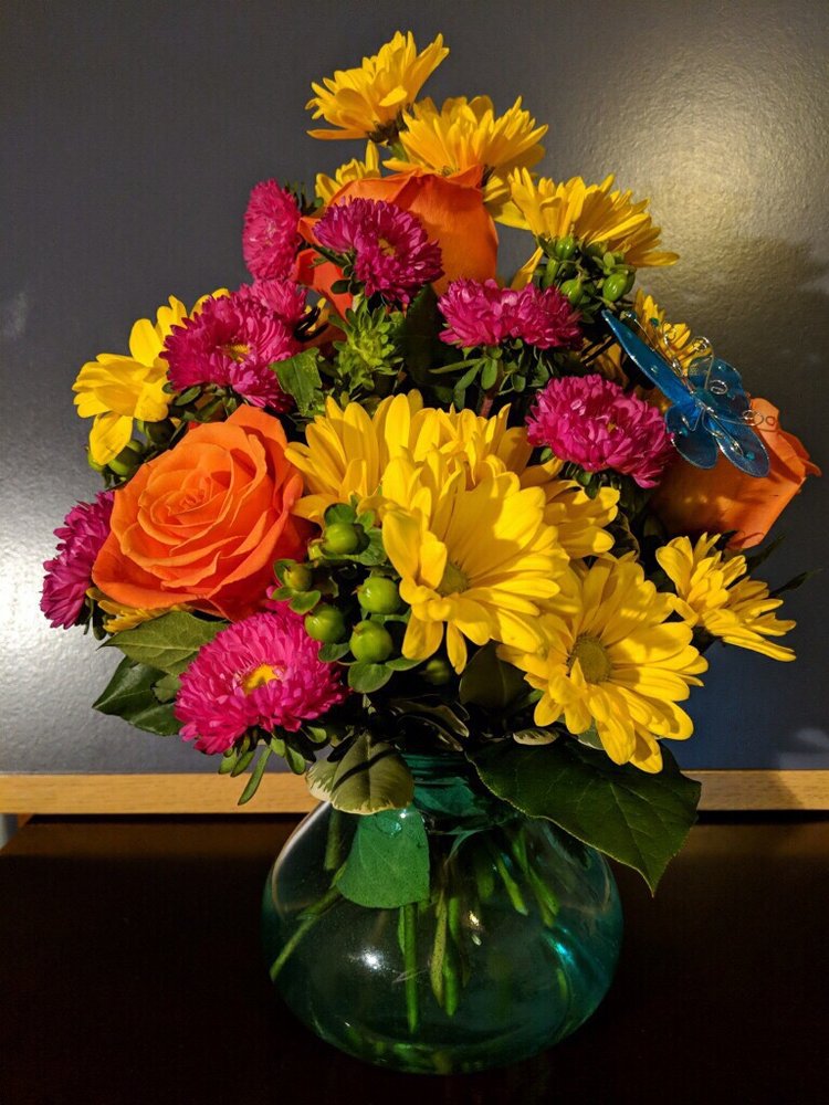 FLOWERS BY JEANIE - Updated December 2025 - 54915 Sunrise Ln, Mankato ...