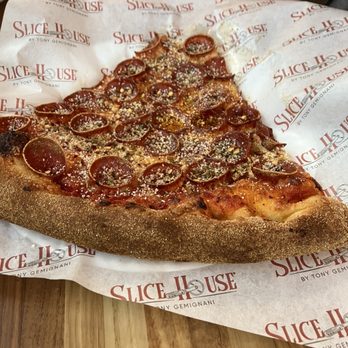 SLICE HOUSE BY TONY GEMIGNANI - Updated April 2025 - 308 Photos & 231 ...