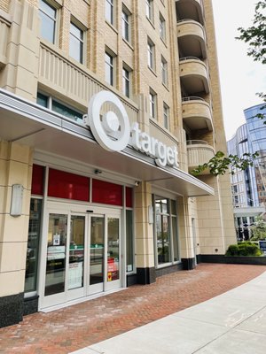 TARGET - Updated July 2025 - 60 Photos & 25 Reviews - 740 N Glebe Rd ...