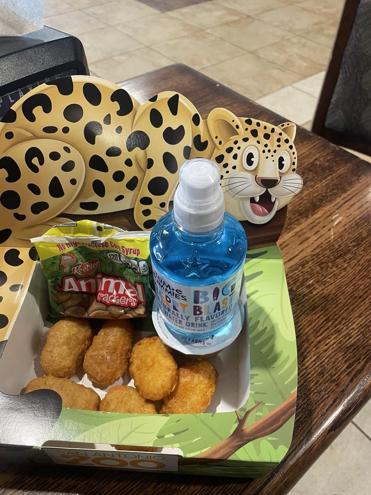 BEASTRO RESTAURANT - SAN ANTONIO ZOO - Updated May 2024 - 3902 N St ...