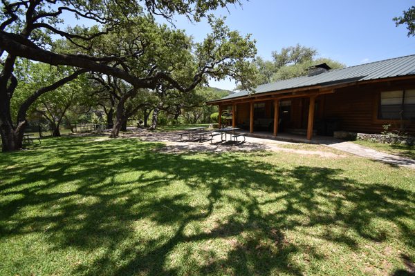 FOXFIRE CABINS - 21 Photos - 117 Olsen Ranch Rd, Vanderpool, Texas ...