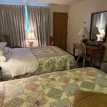 THE HIGH TIDE INN - Updated December 2025 - 42 Photos & 11 Reviews ...