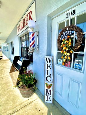 ALL AMERICAN BARBER SHOP - Updated December 2025 - 28 Photos - 8810 SW ...