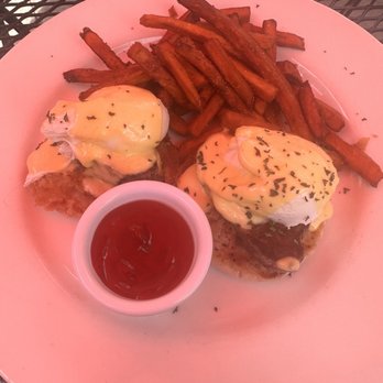 RED ROCKS CAFE: BIRKDALE VILLAGE - Updated November 2024 - 298 Photos ...