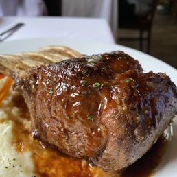 RUSSELL’S RESTAURANT - Updated October 2025 - 477 Photos & 586 Reviews ...