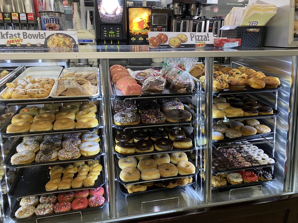 WINCHELL’S DONUTS - Updated May 2025 - 63 Photos & 72 Reviews - 18881 E ...