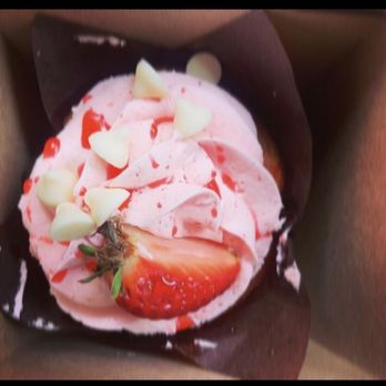CUPCAKE JUNKIE - Updated December 2025 - 438 Photos & 66 Reviews ...