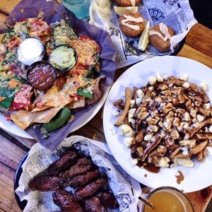 TAILGATORS - 16 Photos & 37 Reviews - 1642 Merivale Road, Ottawa ...