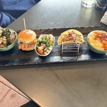 DIVVY - Updated August 2024 - 748 Photos & 453 Reviews - 71 W City ...