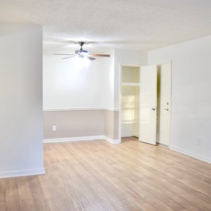 CARDINAL TOWNE - Updated October 2025 - 26 Photos - 325 West Cardinal ...