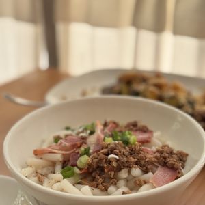 GOLDEN SMELL MEE - Updated June 2025 - 29 Photos - 142 East Pender ...