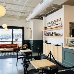 SUNDAY MOTOR CO CAFE - Updated August 2025 - 459 Photos & 199 Reviews ...