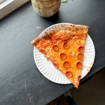 GRAM’S PIZZA - Updated January 2026 - 31 Photos & 14 Reviews - 1640 ...