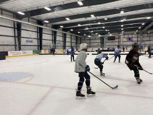 RENO ICE COMMUNITY ICE ARENA - Updated September 2025 - 79 Photos & 33 ...