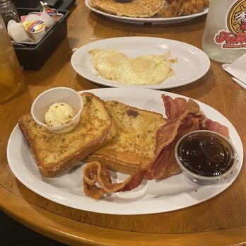 FRANK’S FAMOUS CHICKEN & WAFFLE - Updated July 2024 - 515 Photos & 433 ...