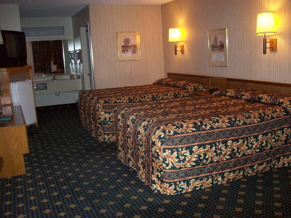 KNIGHTS INN NORCO - Updated August 2024 - 15 Reviews - 3131 Hamner ...