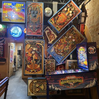 FLIPPERS TAVERN - Updated January 2025 - 195 Photos & 152 Reviews ...