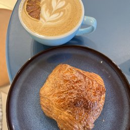 MOONWAKE COFFEE ROASTERS - Updated July 2025 - 604 Photos & 250 Reviews ...