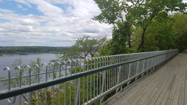 LA PROMENADE DES GOUVERNEURS 【34 Photos】 Place Terrasse Dufferin ...