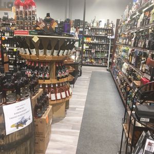 MEGA-BEV - Updated April 2025 - 22 Photos & 31 Reviews - 6619 W Main ...