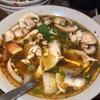 MEE SEN THAI EATERY - Updated December 2024 - 627 Photos & 571 Reviews ...