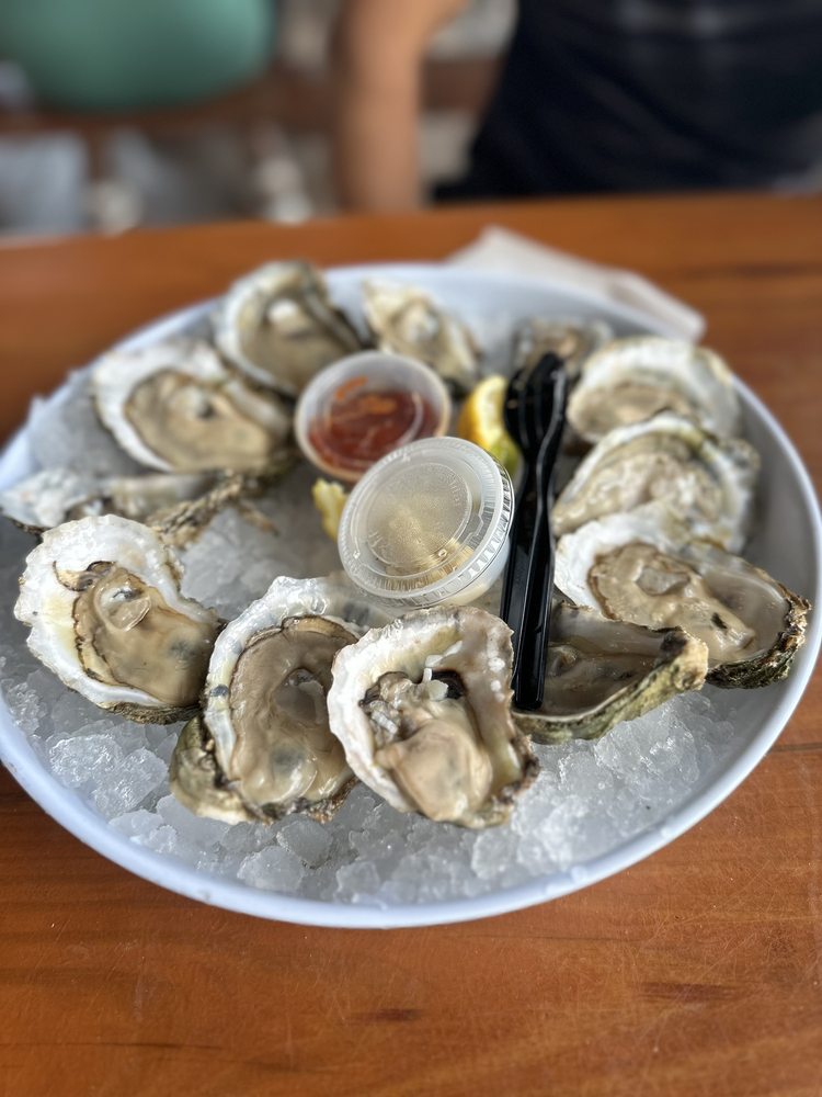 DOCKSIDE SEAFOOD RESTAURANT - 2175 Photos & 1419 Reviews - 2510 2nd Ave ...