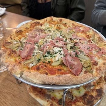 DELAROSA DOWNTOWN - Updated July 2024 - 2966 Photos & 1771 Reviews - 37 ...