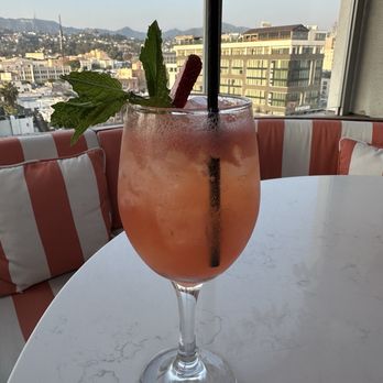 BAR LIS - Updated November 2024 - 400 Photos & 272 Reviews - 1541 ...