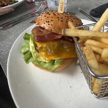 YARD HOUSE - Updated December 2024 - 928 Photos & 898 Reviews - 21001 N ...