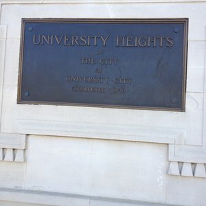 ST LOUIS COUNTY LIBRARY - CLIFF CAVE BRANCH - Updated December 2024 ...