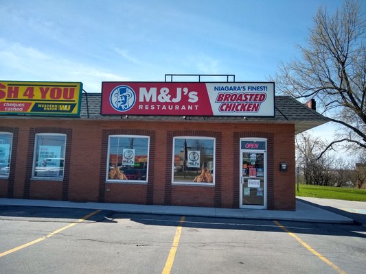 M & J RESTAURANT - Updated May 2024 - 11 Photos - 401 Garrison Road, Fort Erie, Ontario, Canada ...